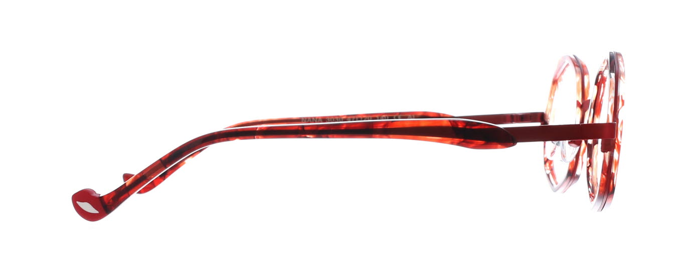 BOZ Frames & Fun, Nana